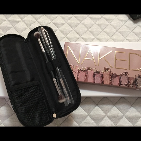 it cosmetics | Makeup | It Brushes On The Eyes Eyeshadow Brush Set ...